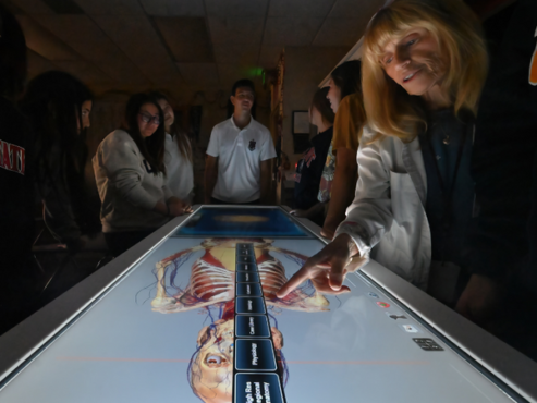 JSERRA INTRODUCES MEDICAL MAGNET PROGRAM | OC Catholic